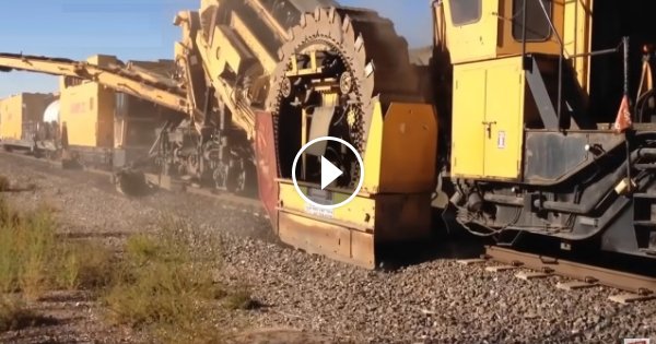 Worlds Largest Railway Construction Equipment Modern Technology ...
